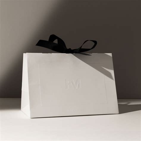 Pin By Therese Bassler On Re Collection Store Luxury Packaging Design