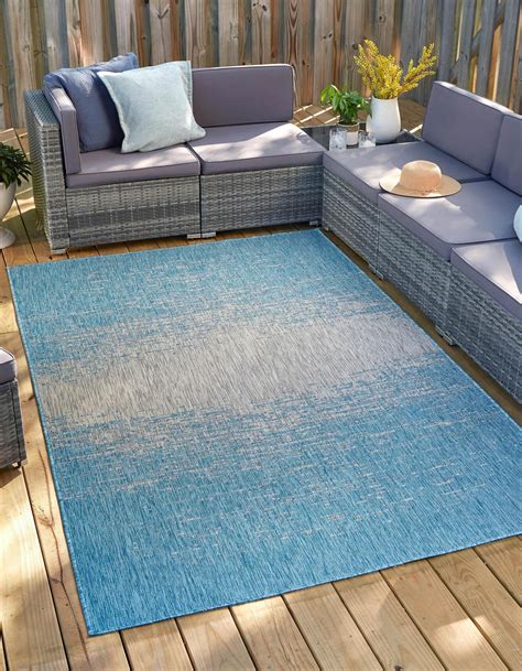 Aqua 4 X 6 Modern Indoor Outdoor Rug