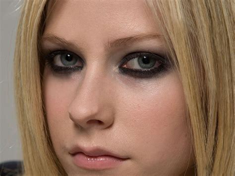 Avril Lavigne Wallpapers