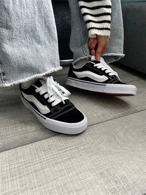 Vans Knu Skool Black White — ціна 1930 грн у каталозі Кеди Купити жіночі речі за доступною ціною