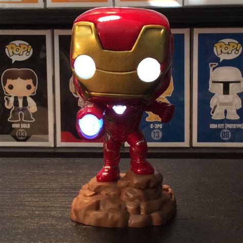 Avengers Infinity War Iron Man Light Up 380 Funko Pop