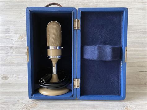 TOTAL SALE! 1967 Oktava ML-16 Vintage New Old Stock Ribbon | Reverb