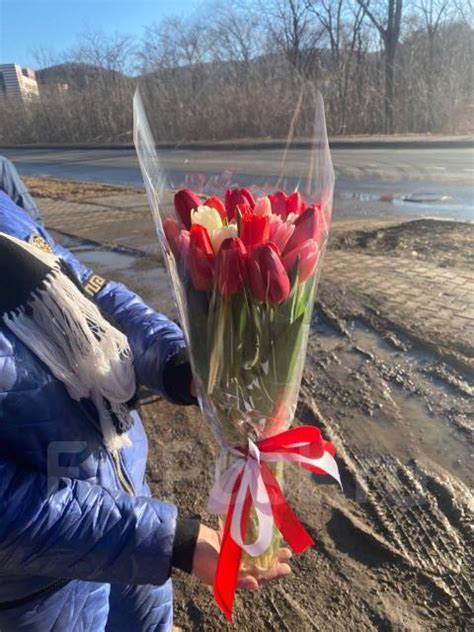 Букетики Тюльпанов Цветы украшения праздничное оформление во