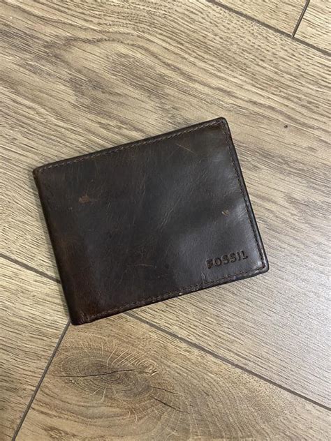 Шкіряний гаманець Fossil — ціна 300 грн у каталозі Гаманці Купити аксесуари за доступною ціною