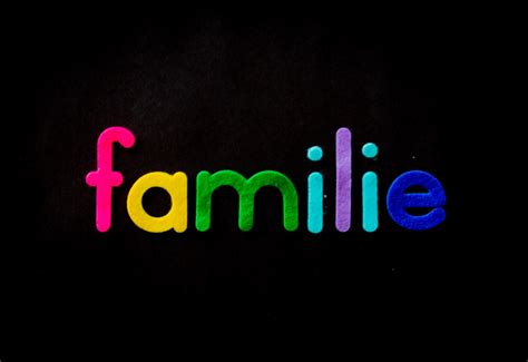 무료 이미지 본문 세례반 검은 그래픽 디자인 심벌 마크 제비꽃 제도법 어둠 마젠타 상표 네온 사인 전자