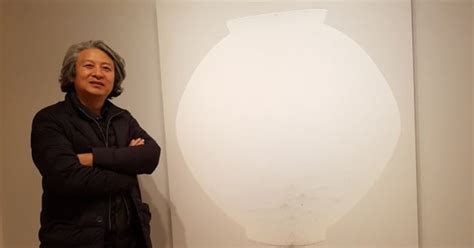 [이 아침의 화가] 빌 게이츠도 반했다…달항아리 작가 최영욱