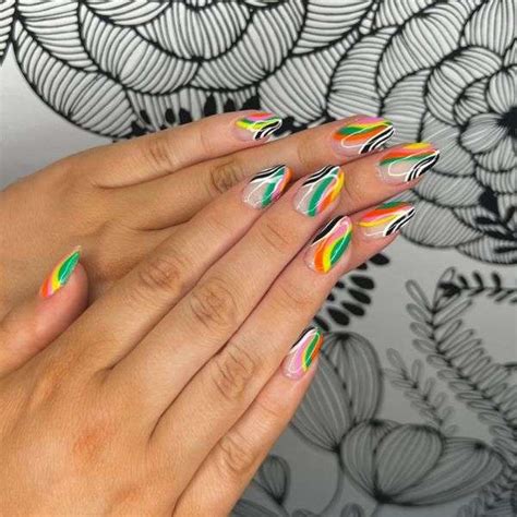 Shellac Vs Gel Nails How Is One Better If Theyre The Same Manicure Beautystack