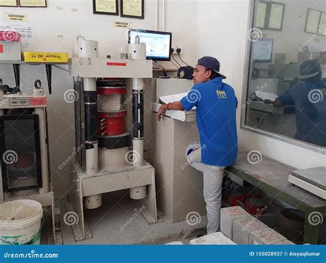 Concrete Cube Strength Compression Test At The Laboratory Using Compression Machine Editorial