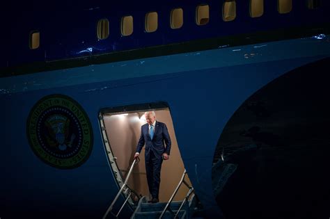 Widening Mideast Crisis Iran Says It Doesnt Want War As Us Weighs
