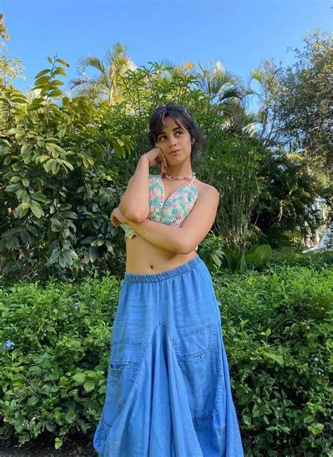 Camila Cabello Scrolller