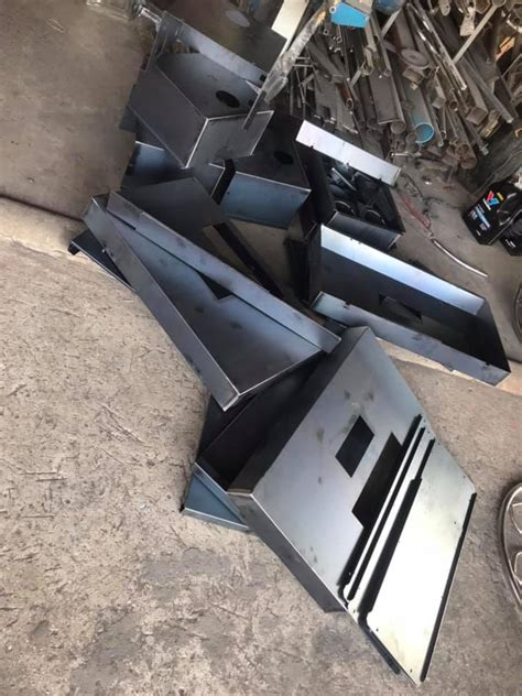 งานอบสีกล่องสีขาว ทำสีแผงรั้วสแตนเลสสีฝุ่น งานประตูบานเลื่อนสีอบสีฝุ่นสีpowdercoating งาน