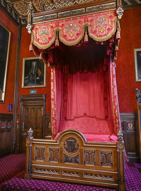 A Bed That Really Is Fit For A King Charles Offered Unique Bedroom In