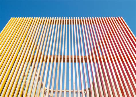 Microsoft Pavilion Takes Its Cues From The Windows 8 Interface