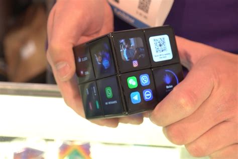 snap taste wowcube s entire surface is a screen a new gaming console