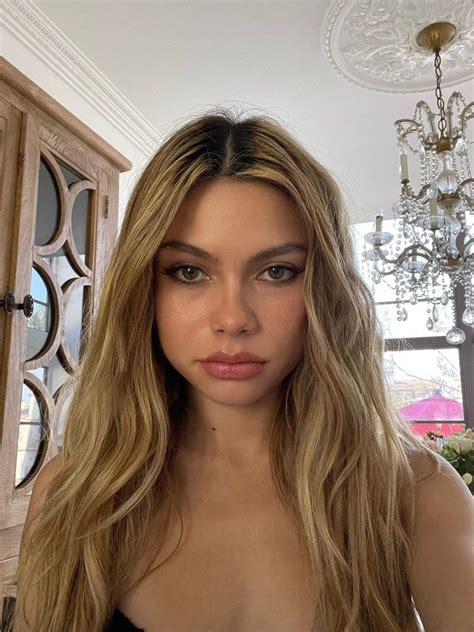 Bella Shepard Pretty Face Wolf Pack Girl