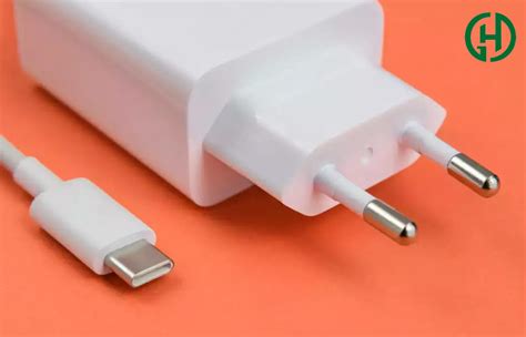 What Are The Different Types Of Mobile Chargers HGD India