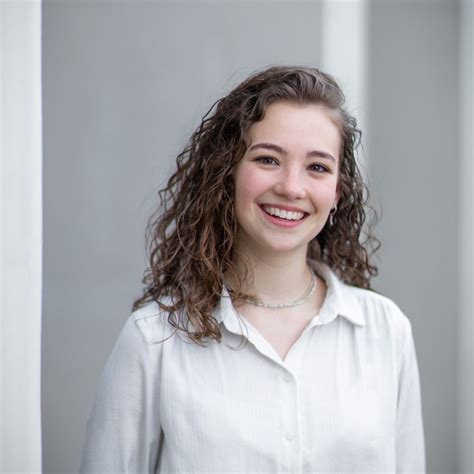 Estelle Hollmann Linkedin