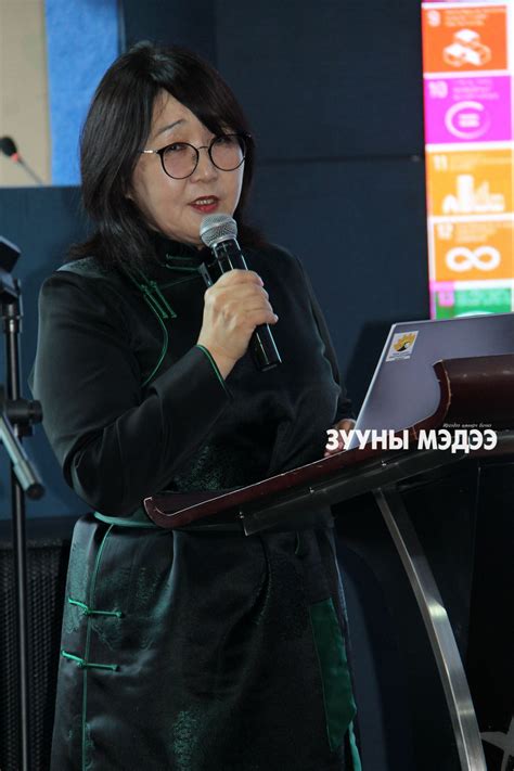 Фото ДЭМ хөтөлбөрийн хаалтын арга хэмжээ боллоо