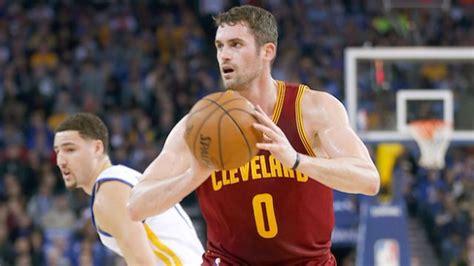 5 Langkah Melakukan Chest Pass Dalam Permainan Bola Basket Okezone Sports