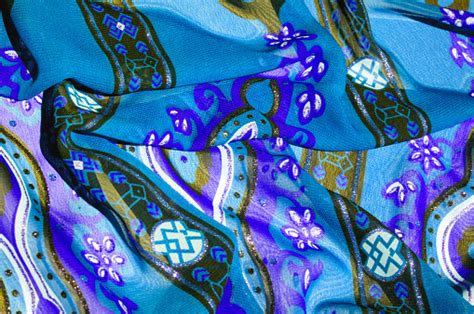 배경 질감 패턴 블루 실크 직물 꼰이 빛 실크 디자인에 설정할 수 있습니다 이 인쇄에서 여러 세그먼트의 도움으로 작품의 귀중 한