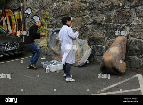 Parade Float Making Hi Res Stock Photography And Images Alamy