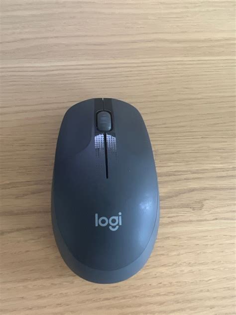 Logitech M190 Wireless Mouse Computers And Tech Parts And Accessories Mouse And Mousepads On Carousell