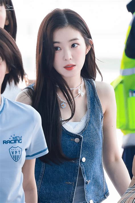 최근 공항 출국하는 아이린 If 인스티즈 Instiz 인티포털 카테고리