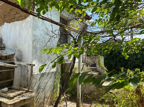 КЪЩА с РЗП 100 кв м двор 750 кв м село Ведраре с Ведраре • Olx Bg