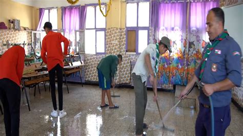 عمو يزيد يرافق حملة دخول مدرسي في محيط نظيف لتنظيف المدارس Une Rentrée