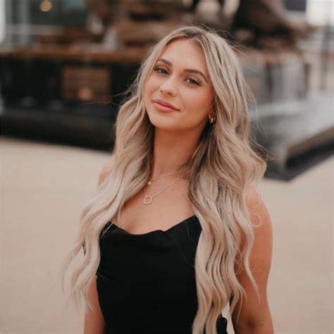 Bari Derkowski Linkedin