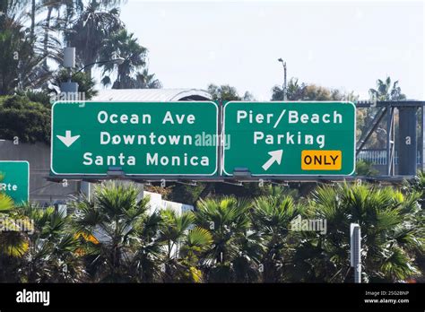Ocean Ave Downtown Santa Monica And Pier Beach Parking Signs On Pacific