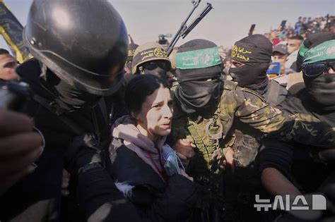 하마스 이스라엘 인질 2명· 태국인 5명 등 7명 추가석방