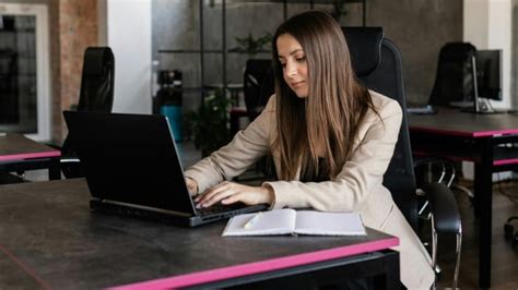 Chatgpt Guide Prompt Engineering Basics For Beginners Free Online Courses With Certificates