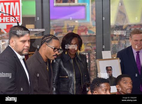 Hugo Soto Martínez Ryan Coogler Viola Davis Jerry Neuman Derrick Boseman Kevin Boseman And