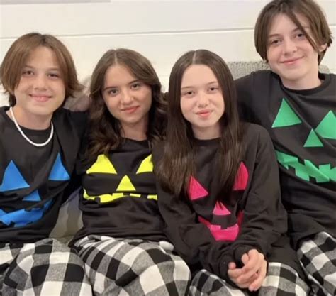 The Mcgraw Siblings Celebrity Siblings Cute Friend Photos Madeleine