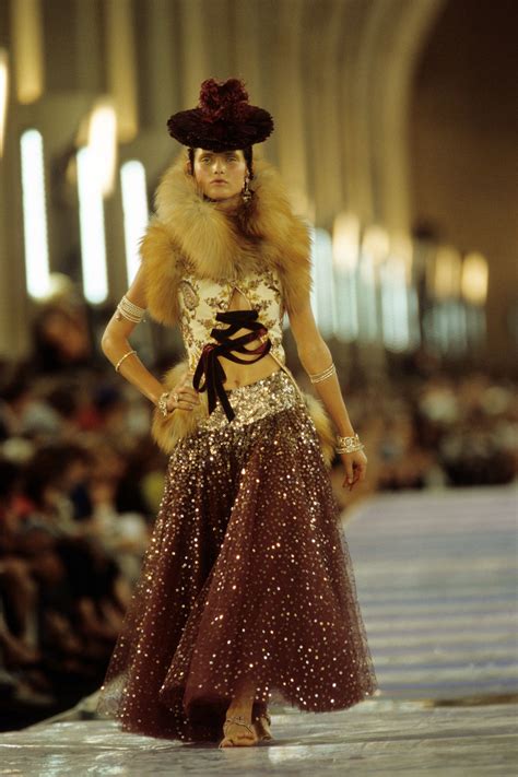 Christian Dior Fall 1999 Couture Fashion Show Collection Fashion Show