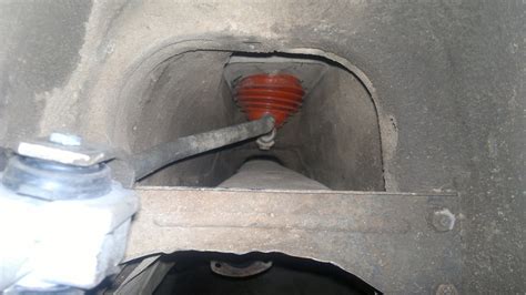 Обслуживание рычага выбора передач — Audi 80 B4 2 л 1993 года своими руками Drive2