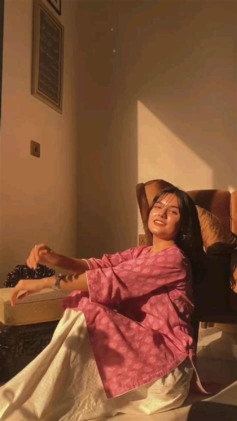 Cute Indian Girl Girly Photography Quick Outfits Ideas For Instagram Photos