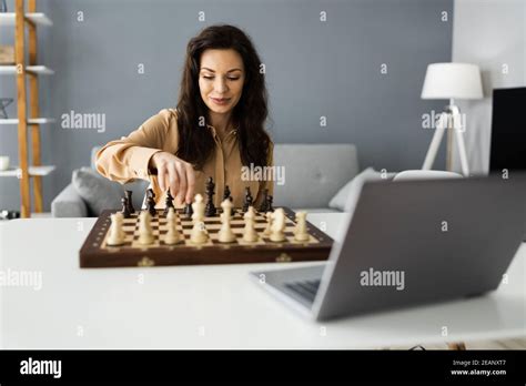 Play Chess Against Your Computer