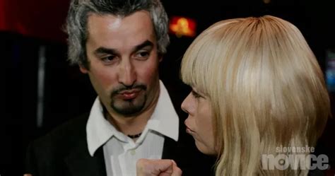 Nana Zeneli 38 Je Brez Prebite Pare