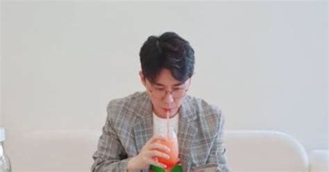 영탁 대학생 같은 아우라 남친짤 탄생[스타in★]