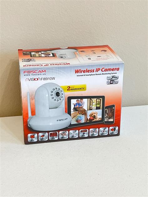 Foscam ~ Wireless Ip Camera ~ Like New