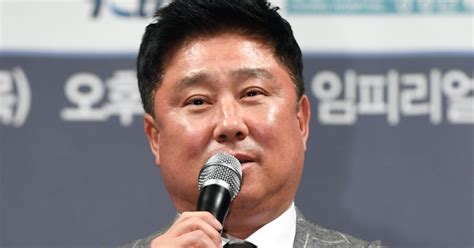 ‘김태형의 롯데 날개 펼칠 기반 탄탄하게 조성해야 ‘왕조 도약 가능성 있다 장강훈의 액션피치