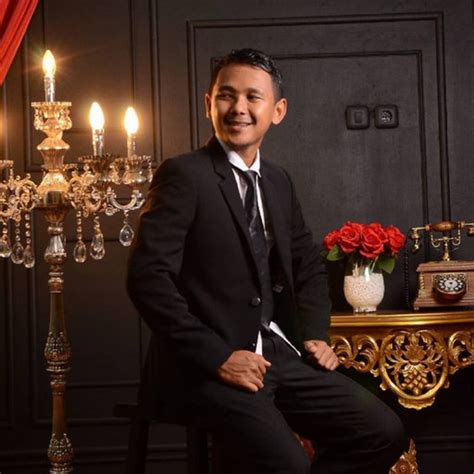 Arif Priyatno Lecturer And Head Of Computer Center Master Of Computer Business Digital