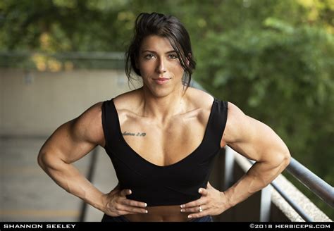 Female Muscle Videos And Photos Herbiceps