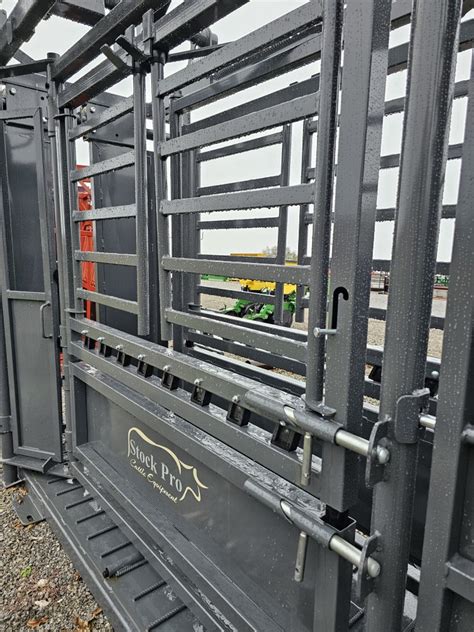 Stock Pro M1200 Premium Manual Chute Dh Farm Equipment
