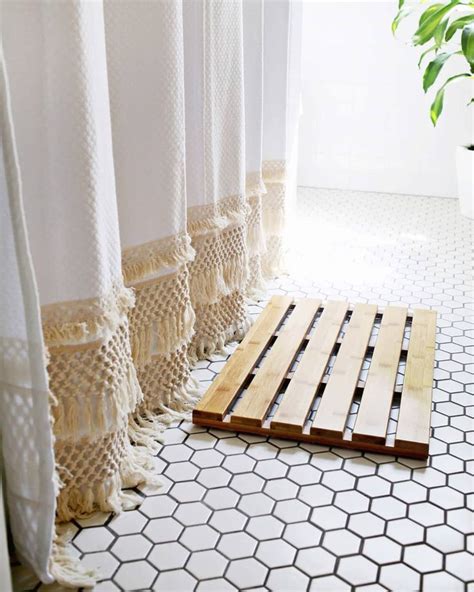 Reinvent Your Rental: DIY Ideas to Revive Rental Bathrooms | Diy shower ...