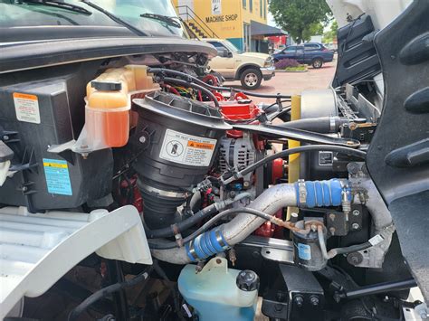 2019 Freightliner M2 26 Ft Box Truck