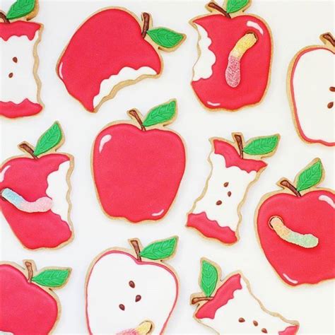 Pin By のだふみこ On かわいいっておもったもの その2 Sugar Cookie Cookies Apple