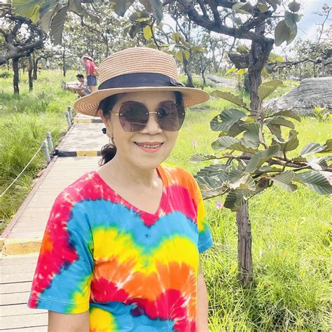 กินฝรั่งครับผลไม้ของโปรดน้องปลาวาฬ คลิปเรียล ครีเอเตอร์สร้างรายได้